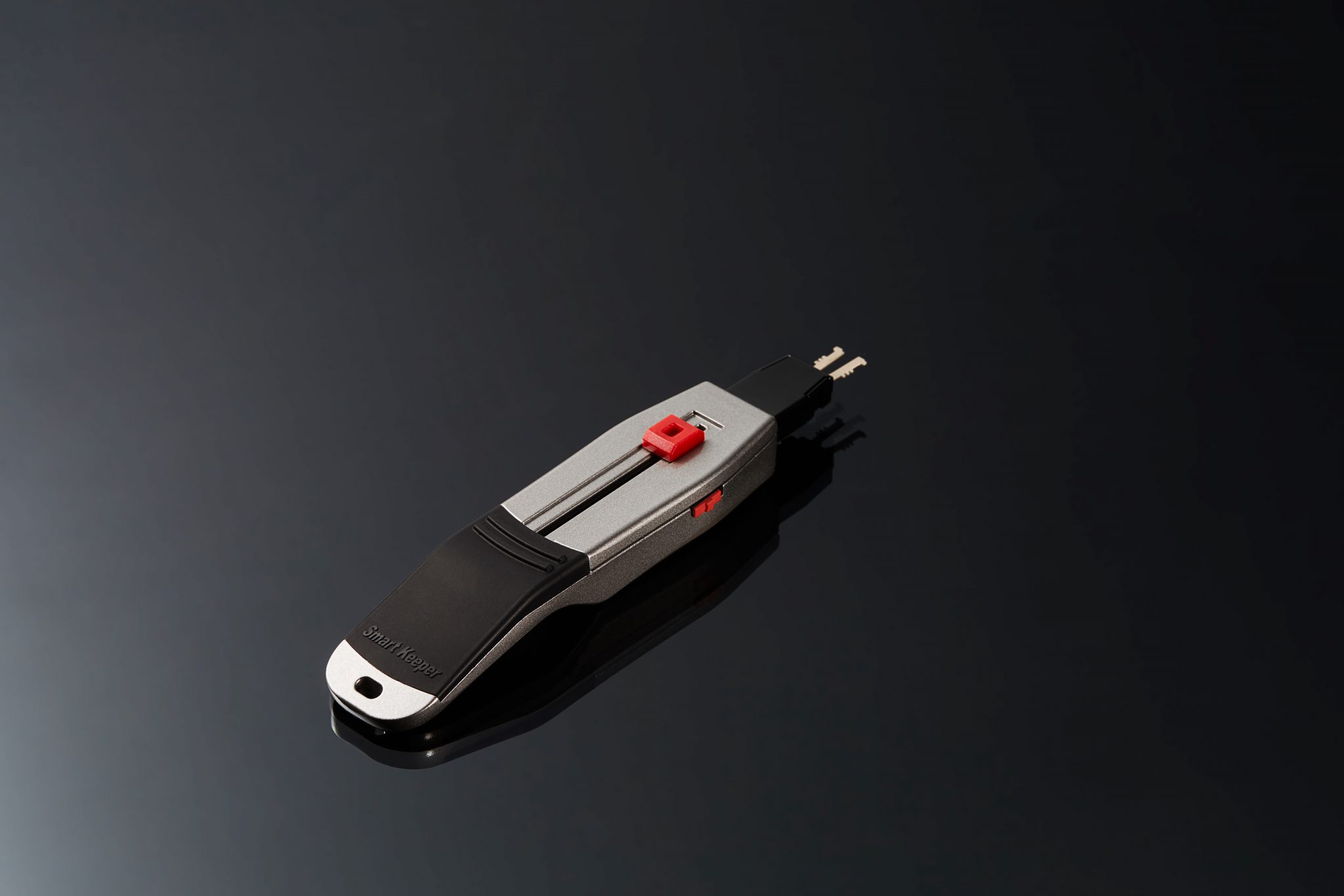 Buy universal lock key - port blockers | Smartkeeper